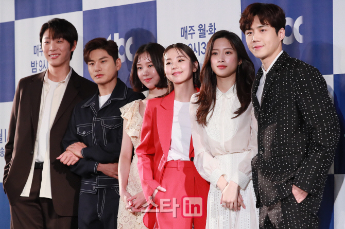 청춘을 위로하는 JTBC 월화드라마 으라차차 와이키키2 김선호 명대사(넷플릭스 방영종료한국드라마 추천) - 검사토이