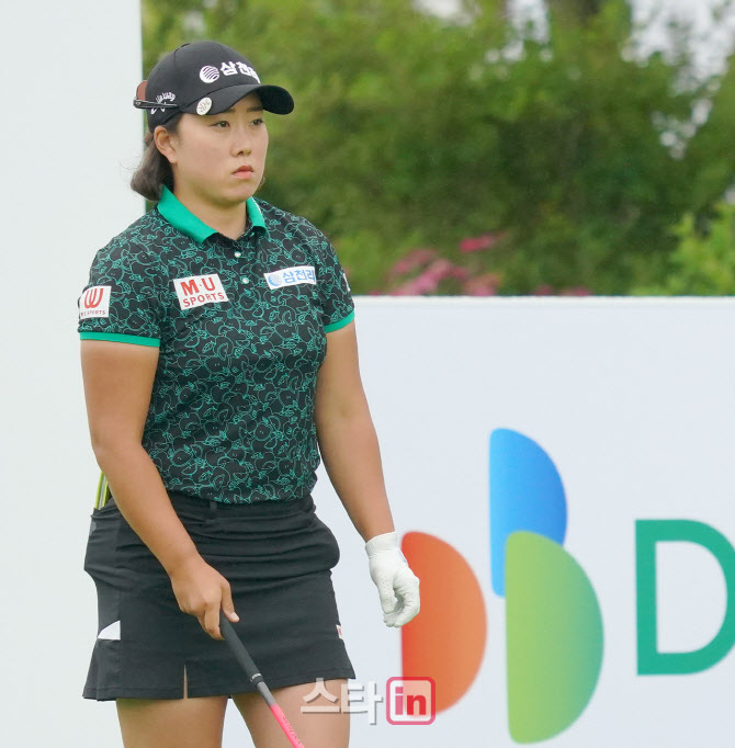 포토 > KLPGA 'DB그룹 제35회 한국여자오픈 골프선수권대회' - 이데일리