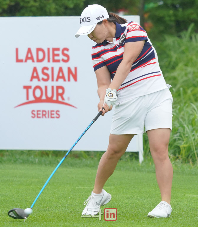 포토 > KLPGA 'DB그룹 제35회 한국여자오픈 골프선수권대회' - 이데일리