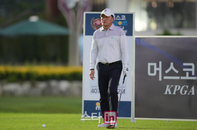 포토 > 머스코 문라이트 KPGA 시니어 오픈 - 1R - 이데일리