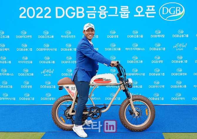 포토 > 2022 DGB금융그룹 오픈 - 시상식 - 이데일리