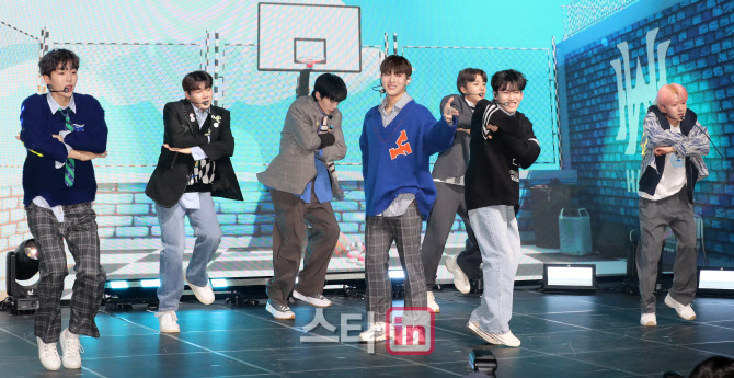 포토 > HAWW 'HOW R U' 미디어쇼케이스 - 이데일리