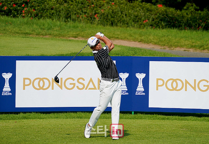 포토 > 제66회 KPGA 선수권대회 with A-ONE CC_2R - 이데일리