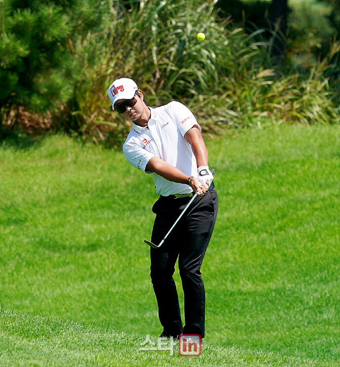 포토 > KPGA 코리안투어 'LX 챔피언십 -2R - 이데일리