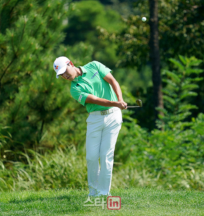포토 > KPGA 코리안투어 'LX 챔피언십 -2R - 이데일리