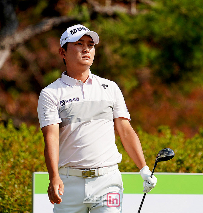 포토 > KPGA ‘2023 백송홀딩스-아시아드CC' - 2R - 이데일리