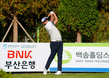 포토 > KPGA ‘2023 백송홀딩스-아시아드CC' - 2R - 이데일리