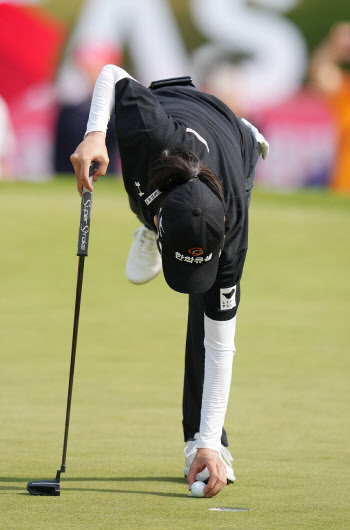 포토 > 크리스에프앤씨 제46회 KLPGA 챔피언십 - 최종R - 이데일리