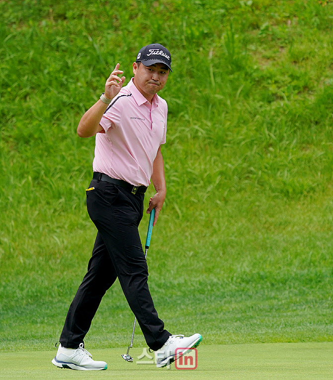 포토 > 2024 KPGA KB금융 리브챔피언십_3R - 이데일리