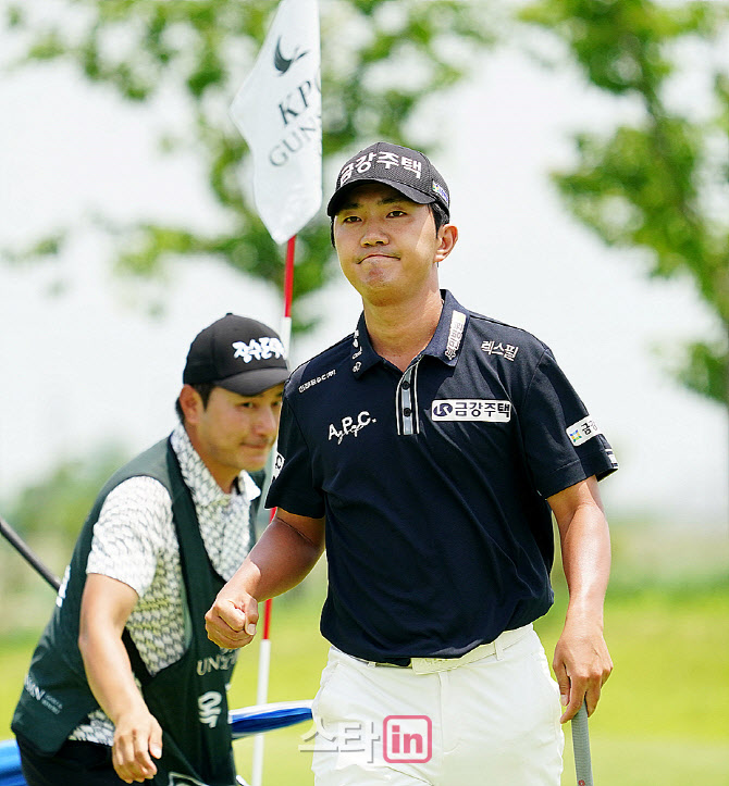 포토 > KPGA 군산CC 오픈 - 3R - 이데일리