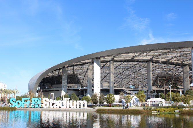 BTS fans I met in the US "I'm proud of the 'AMA' award... I'm looking ...